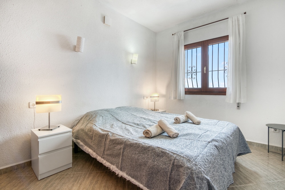 Villa 'Costa Blanca' Avec Vue Sur La Mer, Wi-fi Et Climatisation - Moraira