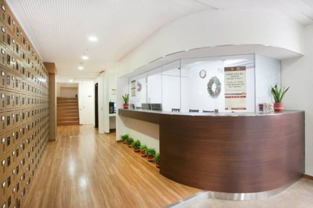 Room Without Meals Plan 1 Room For 4 People / Shinjuku Ward Tokyo - Tokyo
