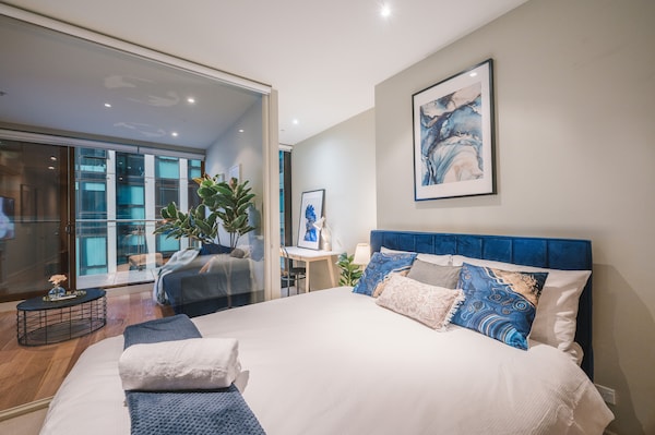 Molly's Little Apartments - Victoria University: City Flinders Lane Campus