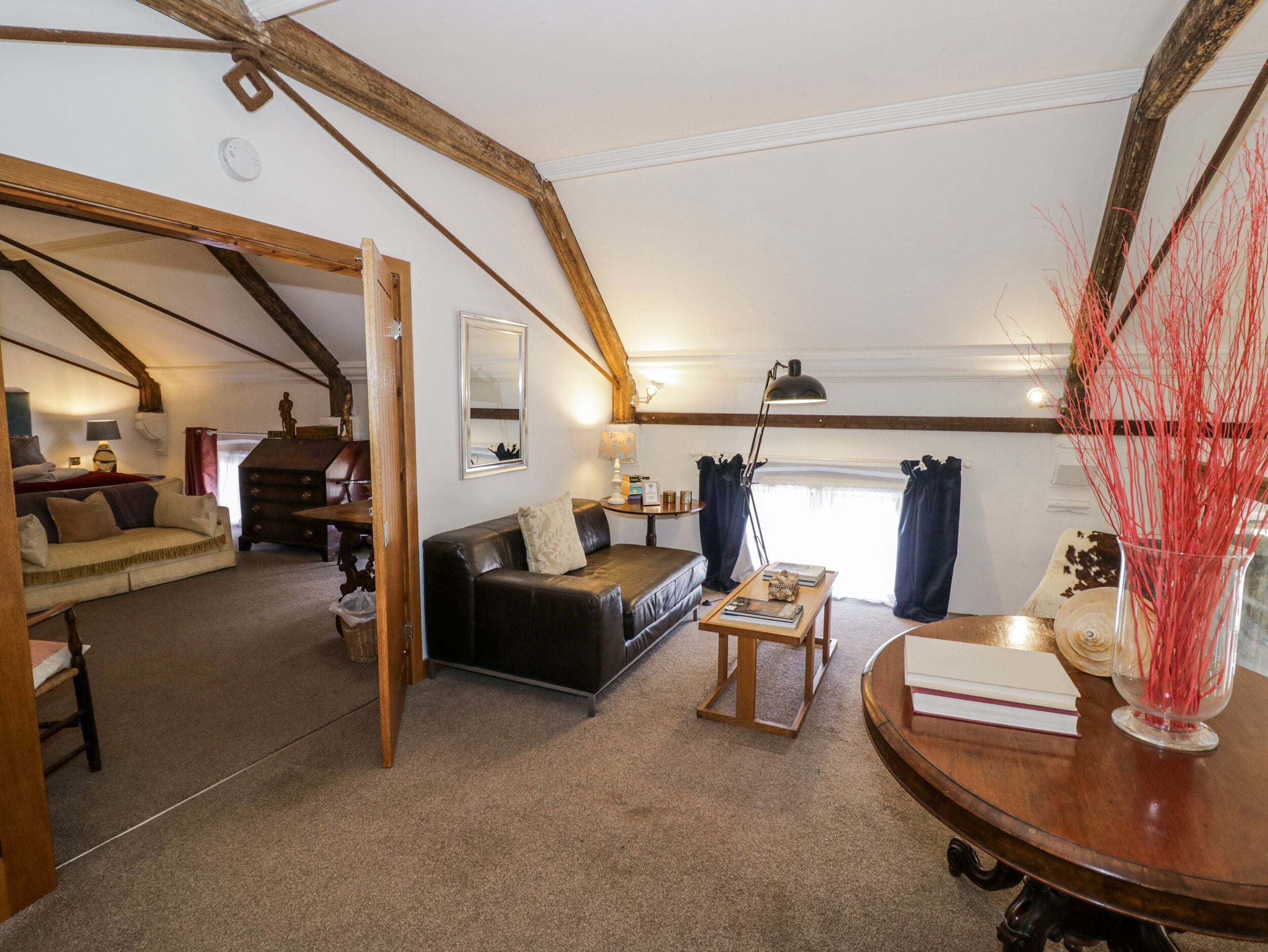 Talbot Lodge, Pet Friendly, With A Garden In Great Haywood - Stafford, UK