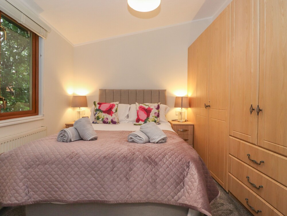 JACMAR LODGE, pet friendly, with a garden in Windermere - Troutbeck | Vrbo