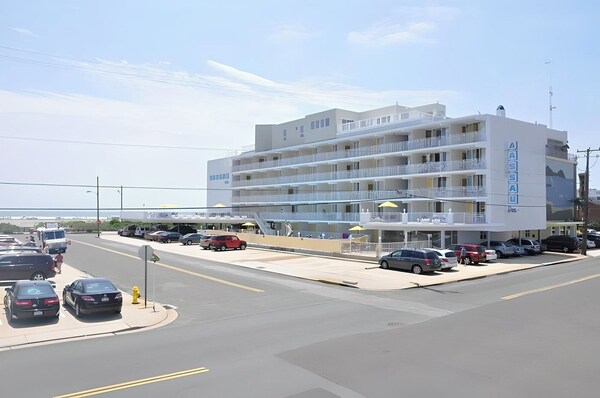 Nassau Inn Beachfront - Wildwood, NJ