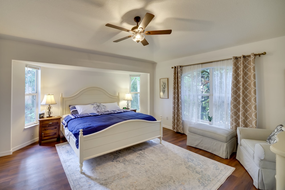 'Casa Blanco' Escape W/ Fire Pit In Sebastian! - Sebastian, FL