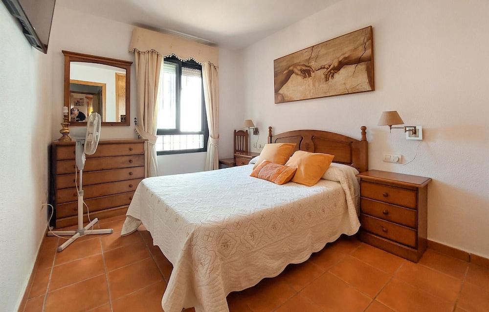 Apartamento Frente A La Playa - Urbanización Novo Santi Petri