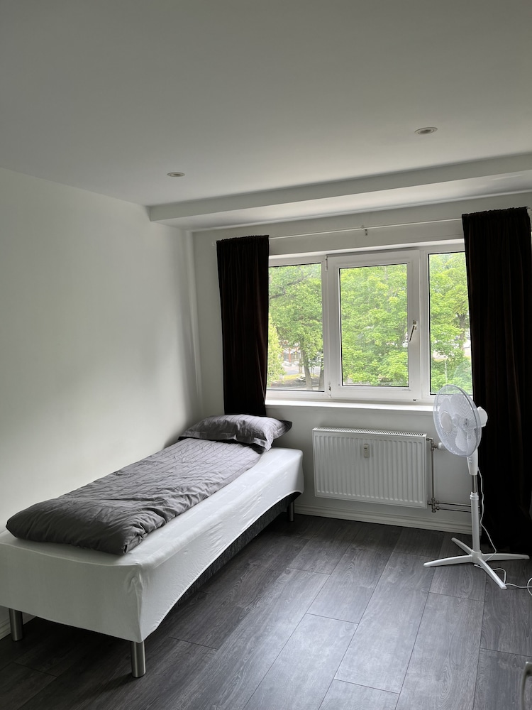 3 Bedroom Apartment In Moss - Moss