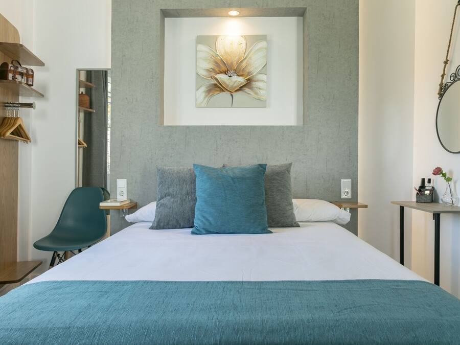 Loft Básico | 1 quarto, secretária, ferro/tábua de engomar, Wi-fi grátis