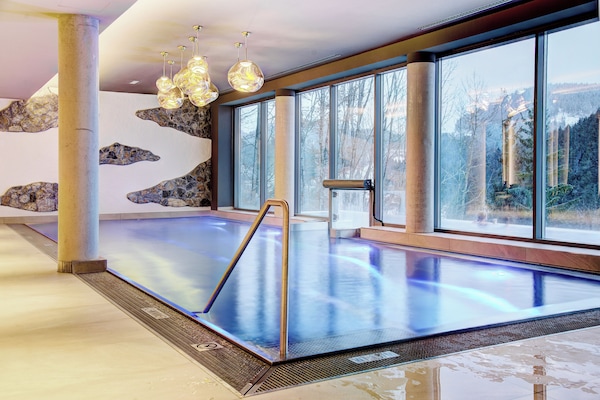 Piscina interna, piscina externa