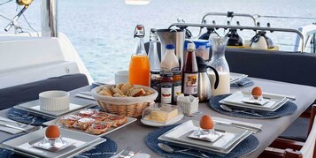 Pequeno-almoço continental diário incluído 