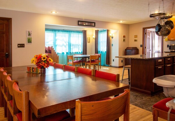 Private Retreat W Pool Hot Tub And Dining Hall - Oliver Winery, Bloomington