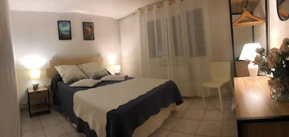 « Chez Mamie » Villa T2 Chaleureuse Et Ensoleillée - Sanary-sur-Mer