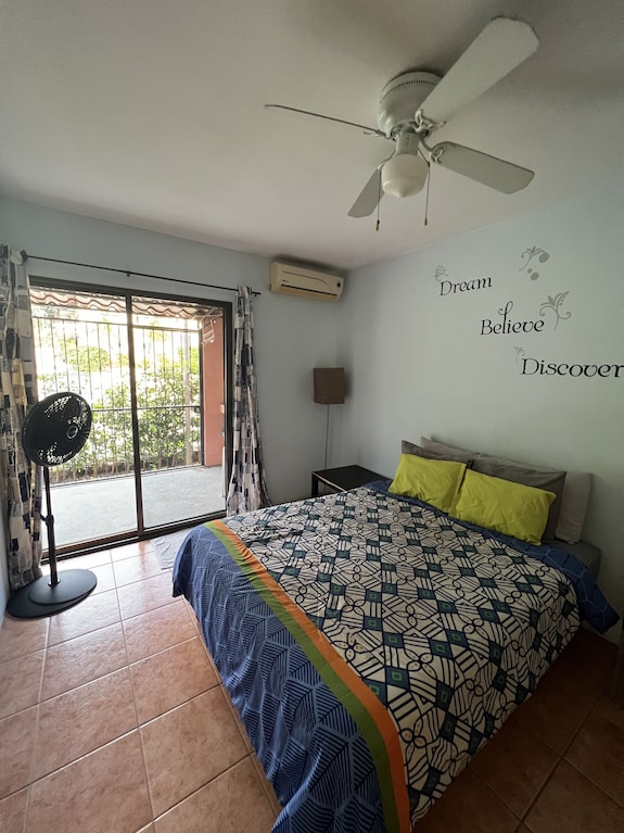 Mariposa End Unit Loft - Sardinal