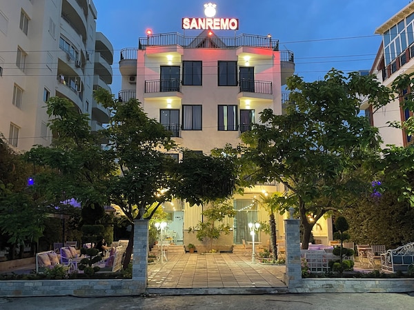Sanremo Hotel Restorant - Durrës