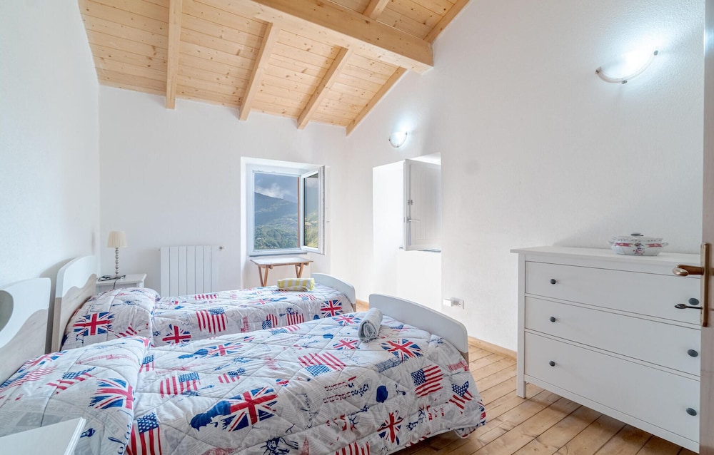 2 Bedroom Lovely Home In Tribogna - Camogli