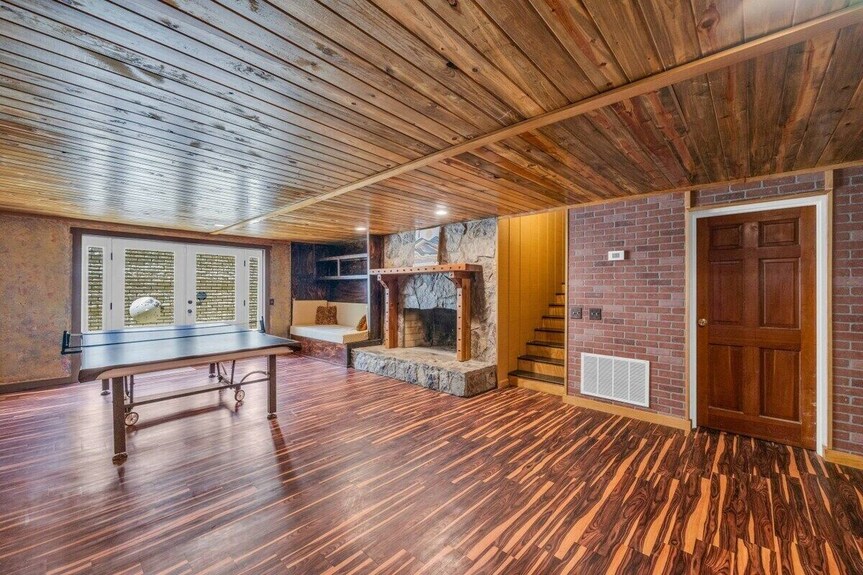 The Wexford French Chateau W/ Pool - Athens, GA