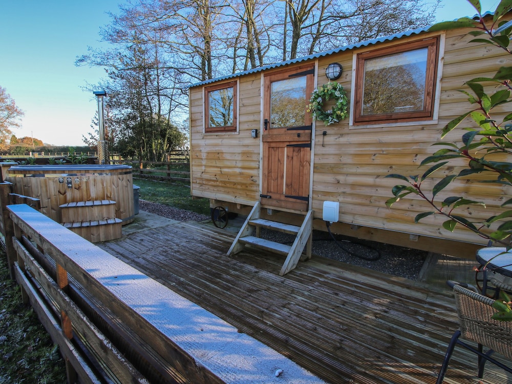 The Oak Hut - Cheshire