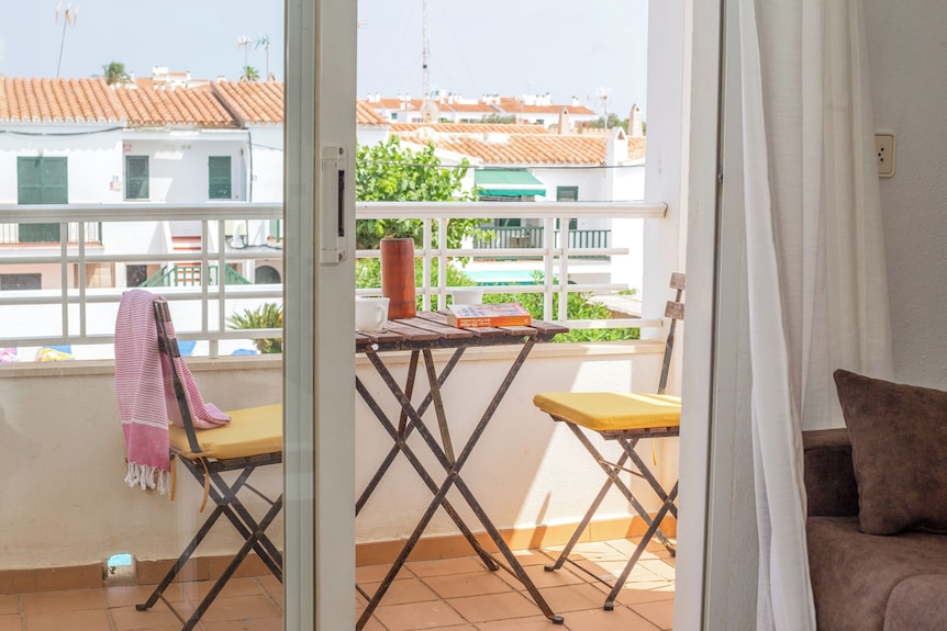 Apartamento Vacacional "Cala'n Blanes Park 228" Con Piscina Compartida, Balcón Y Aire Acondicionado. - Minorca