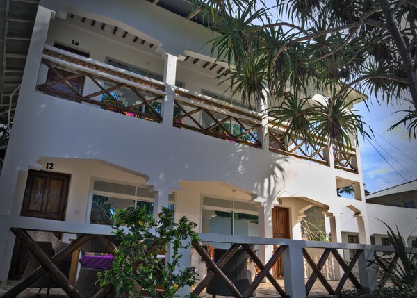 Cocolala Beach House - Zanzibar