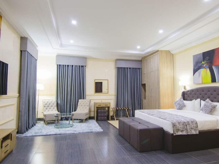 Quarto Individual de Luxo, Vista para a cidade | Roupa de alta qualidade, edredões de penas, cofre no quarto, secretária