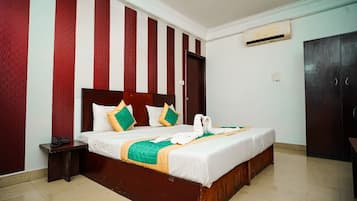 Quarto casal luxo | Wi-Fi de cortesia, roupa de cama