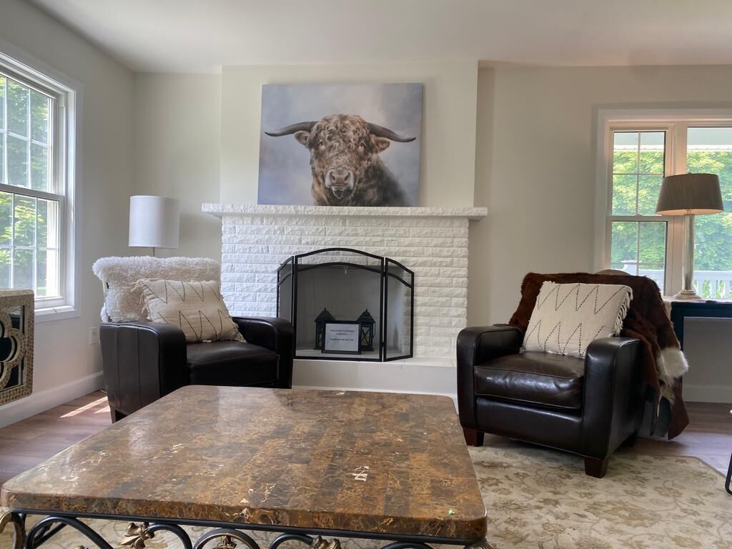 Private Spacious Home In The Heart Of Niagara-on-the-lake's Historic District. - Niagara-on-the-Lake