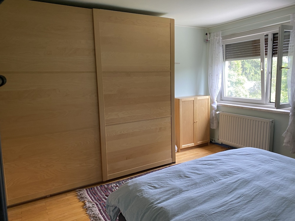Charming House With Yard In Quiet Residential Area - Graz