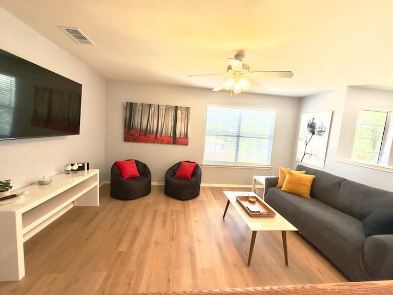 Veterans Family Home For Rent Sea World, Lackland Bmt Medical Center Riverwalk - San Antonio, TX