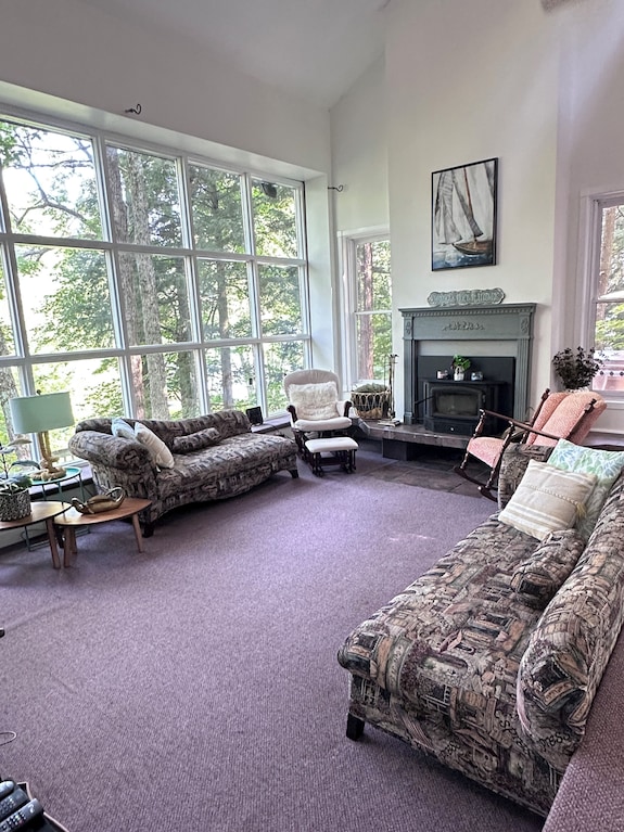 Spacious 5 Bedroom Waterfront Cottage. Billiard, Tv, 3 Kayaks, Fishing, Swimming - Ontario 60