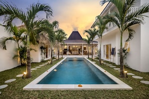 Villa Deluxe, 5 quartos, não fumadores, piscina privativa | Vista para o jardim