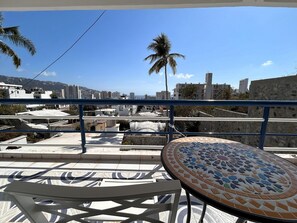 Villa Familiar, 2 quartos, vista parcial para o oceano | Terrenos do alojamento