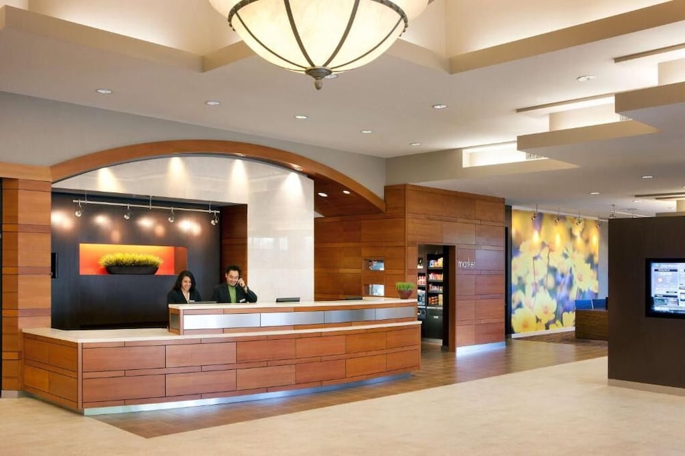 Your Home Away From Home! W/ Pool, Short Drive To The Greek Theatre! - Emeryville, CA
