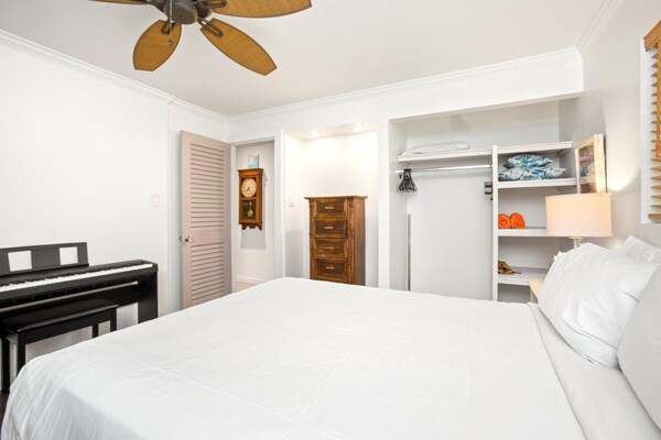 Kbm Resorts Free Car International Colony Club 2-bedroom Cottage, True Essence Of Hawaii! Icc-11 - Maui, HI