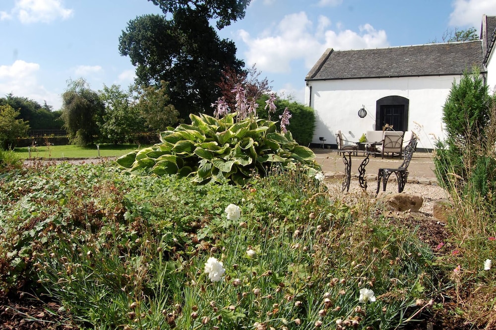Central Scotland Country Side With Outdoor Bbq Hut - Strathaven