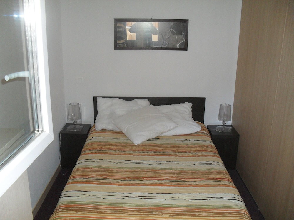 Appartement 'Terrasses De Labrau - Res Piscine' Avec Vue Sur Montagne Et Balcon - Barcelonnette
