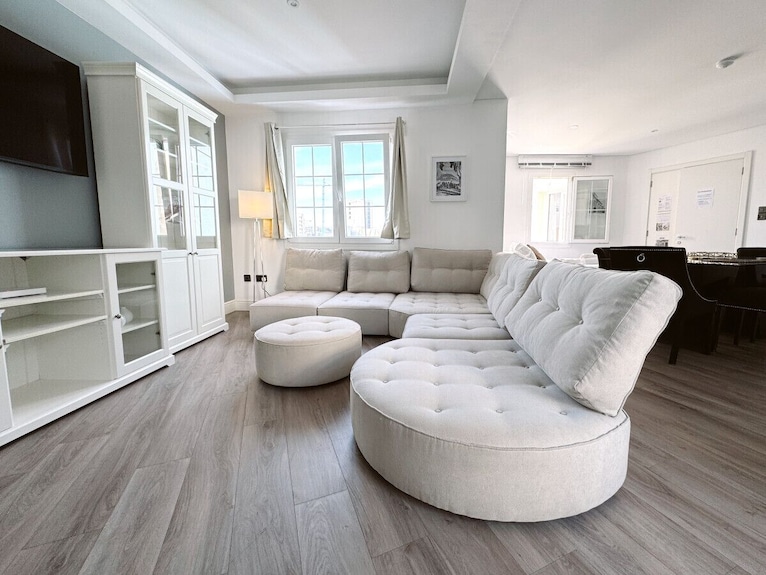 Ultimate City Centre Penthouse W/ Large Terrace - Algeciras