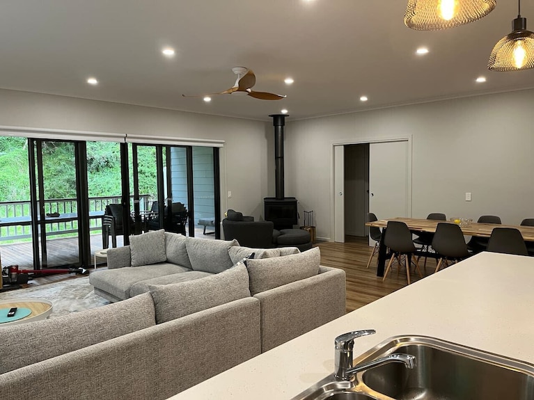 Chill Out In Venus Bay - Venus Bay