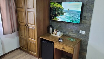 Quarto Deluxe | Minibar, secretária, quartos insonorizados, Wi-fi grátis 