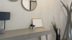 Apartamento, 2 quartos, varanda, Vista para a cidade | Interior