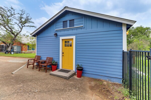 12 Mi To Dtwn: Austin Guest Cottage W/ Pool Access - Austin, TX