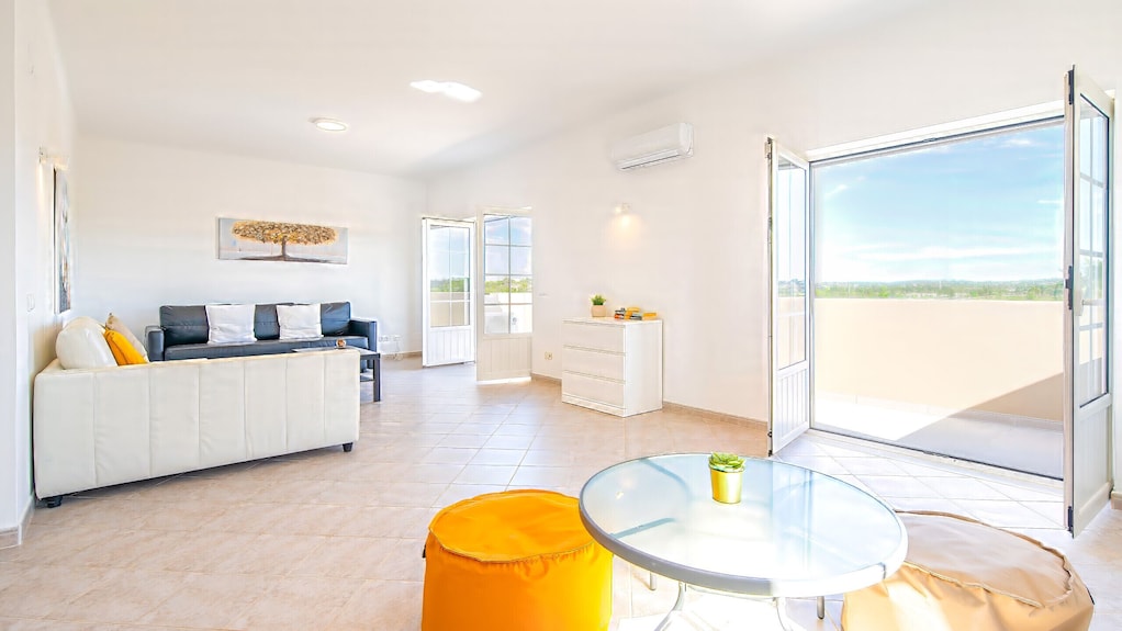 Peaceful Villa With Heatable Pool And Bbq - Carvoeiro