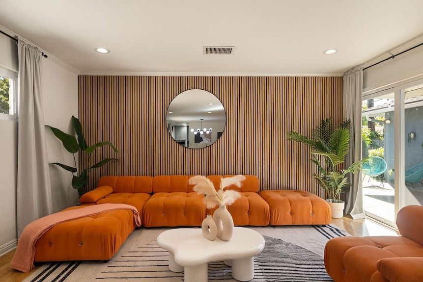 Trendy Getaway | Hot Tub | 20 Mins To Disney - Long Beach, CA