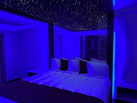 Quarto com design assinado | 1 quarto, Wi-Fi de cortesia, roupa de cama