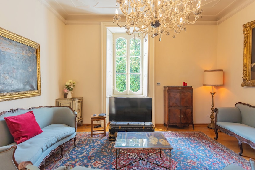 Luxury Apartments In Villa Cardinal Ciceri - Como