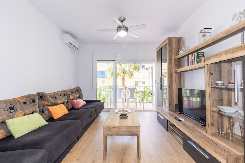 Adrian Apartment - Tarragona