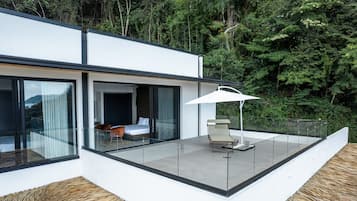 Vila luxo | 5 quartos, edredons de pluma, camas Select Comfort, cofres nos quartos