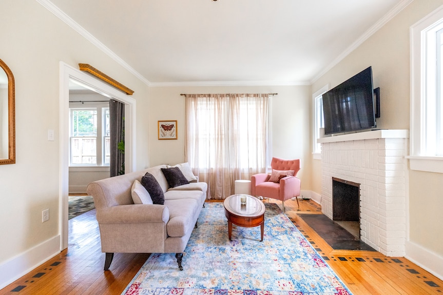 Newly Restored 2br Heights Cottage - リトルロック, AR