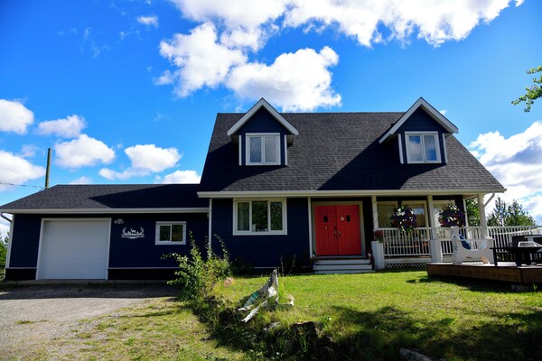 The Blue Cottage B&b - British Columbia