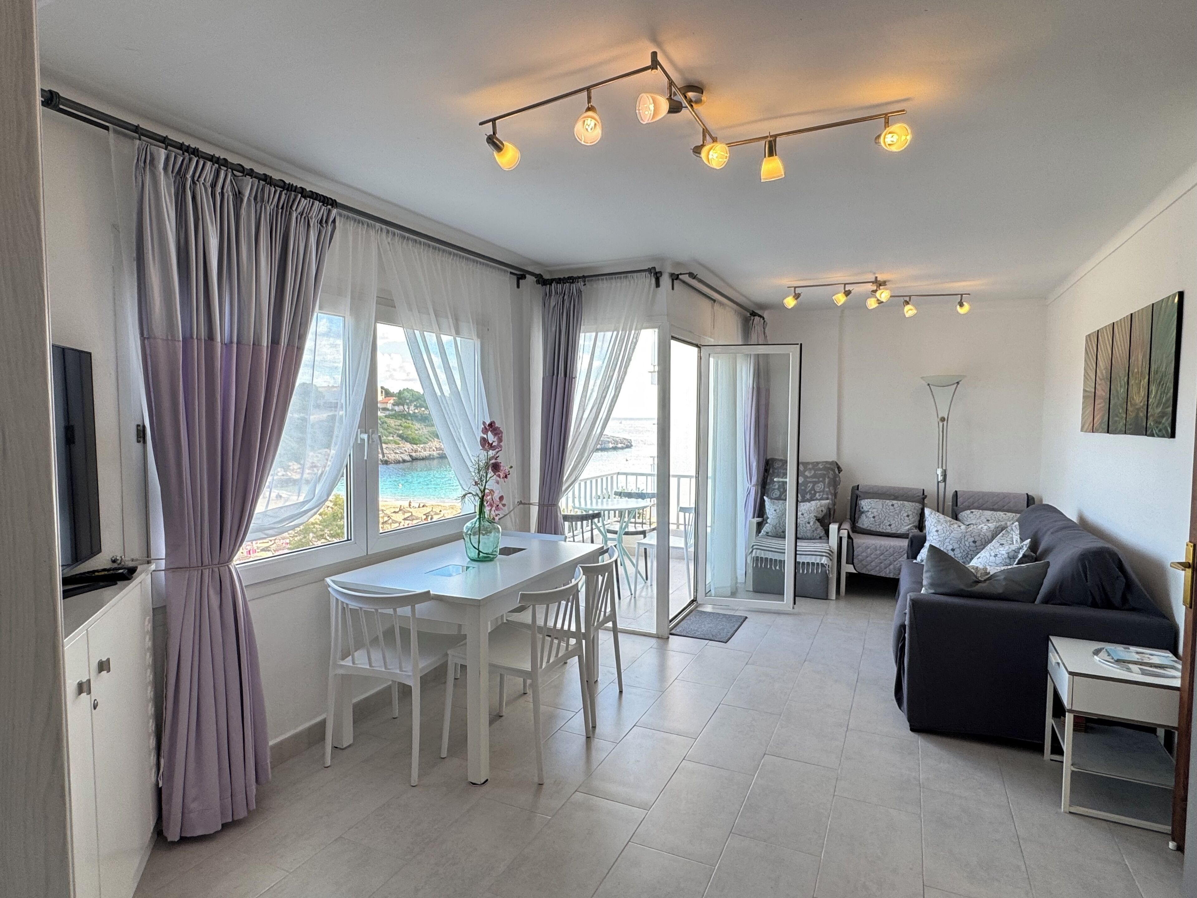 Calamarcal On The Beach With Mediterranean Sea View!  Book Your Spring Vacation! - Portocolom