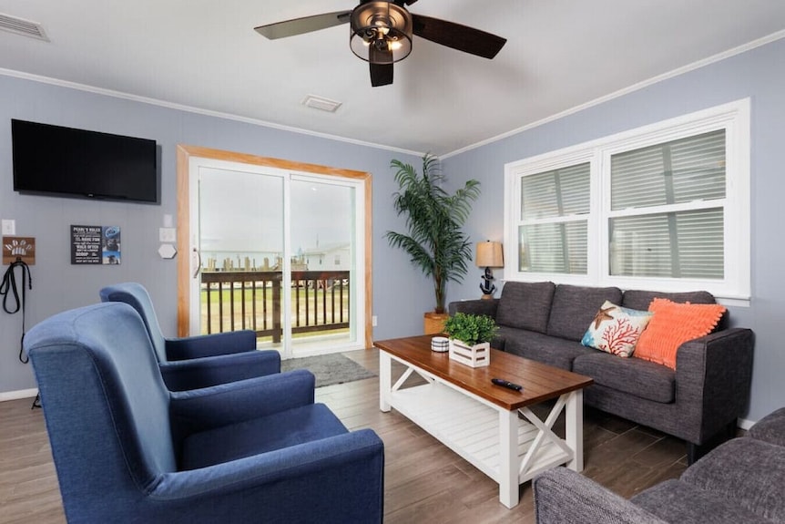 The Blue Pearl · Experience Coastal Living At Blue Pearl: Private Beach Access - Alabama