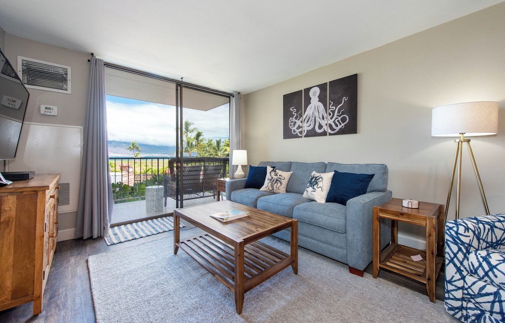 Calming Coastal Vistas - Maui, HI