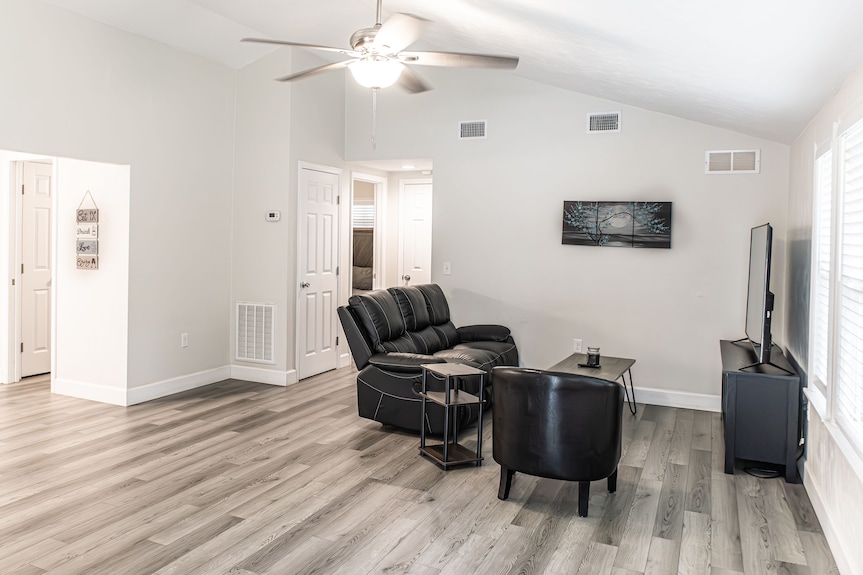 Beautiful Cozy Cottage Fully Fenced Near Town And Springs - Gilchrist Blue Springs State Park, High Springs